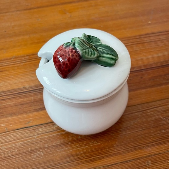 Vintage | Accents | Vintage Ceramic Strawberry Jar | Poshmark